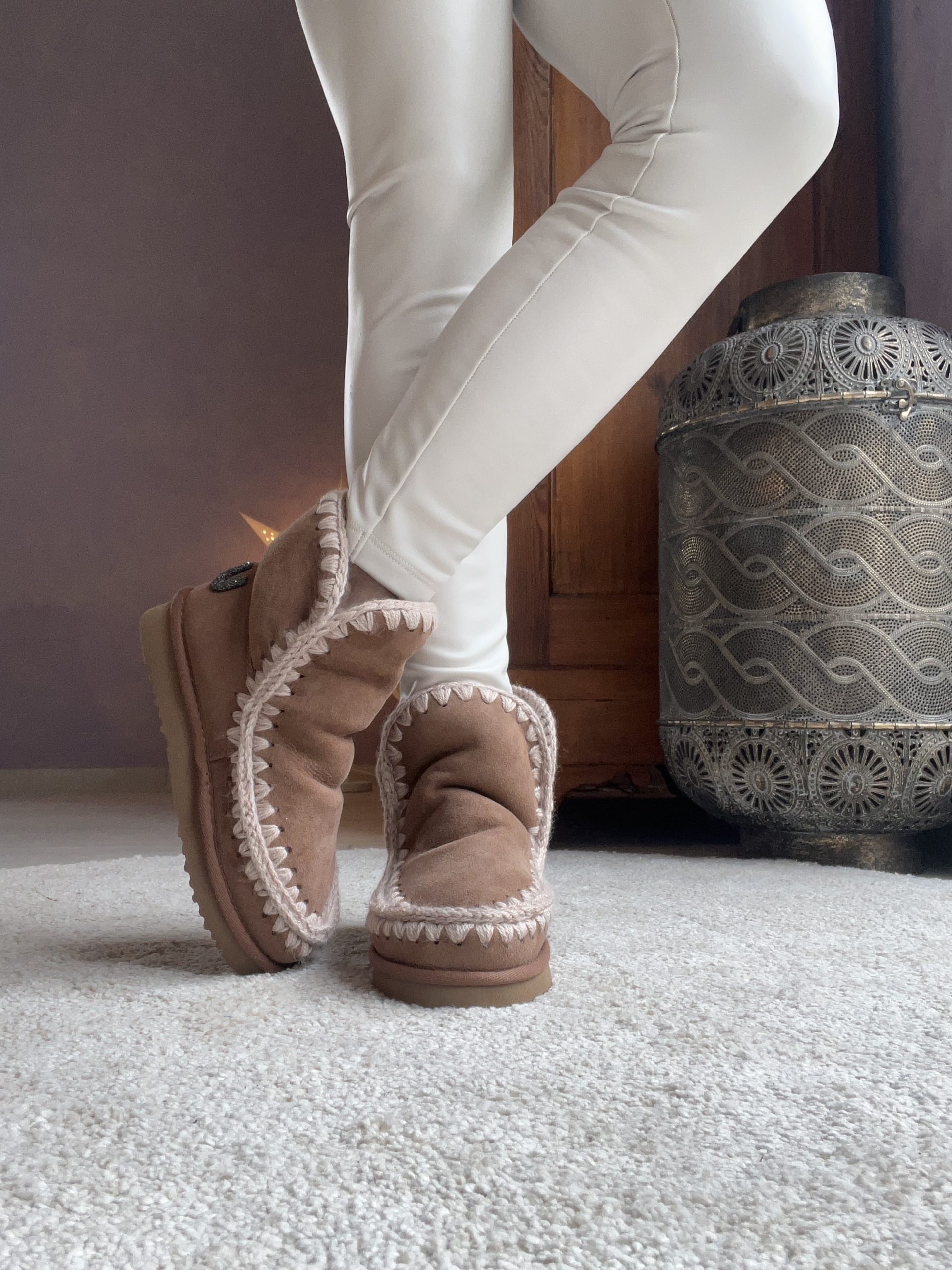 MOU color nocciola logo glitter – Scilla Rodriguez